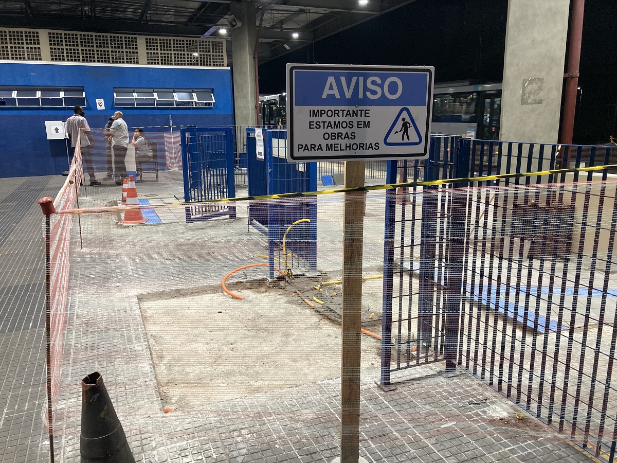 Após privatização do Terminal Grajaú, ambulantes relatam medo de ...